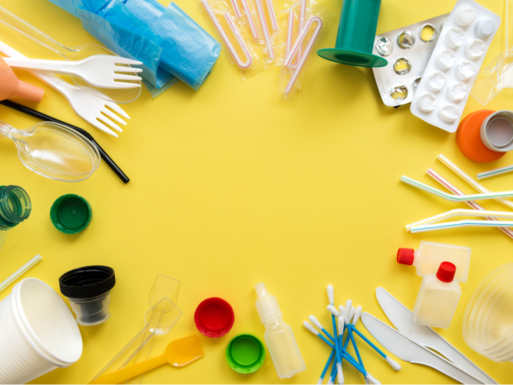Methods of disposing plastics — lesson. Science State Board, Class 7.