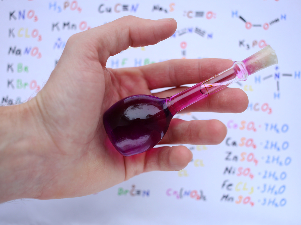 Relative density — lesson. Science State Board, Class 9.